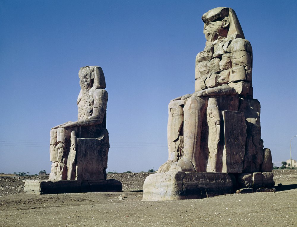 Die Kolosse von Memnon, Statuen von Amenhotep III, ca. 1375-1358 v. Chr.