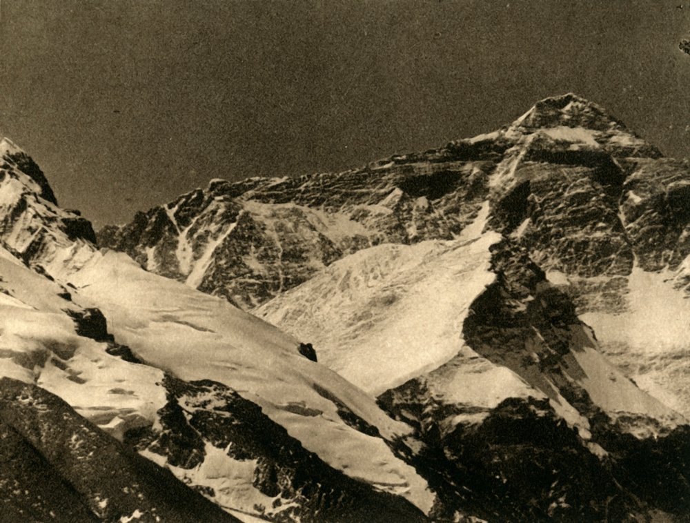 Mount Everest vom Basislager von Unbekannt: Kunstdruck
