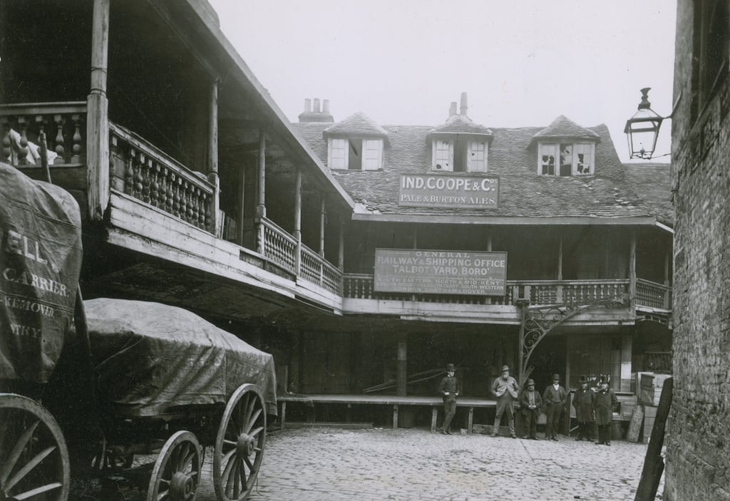 Das Tabard Inn, Southwark von English Photographer