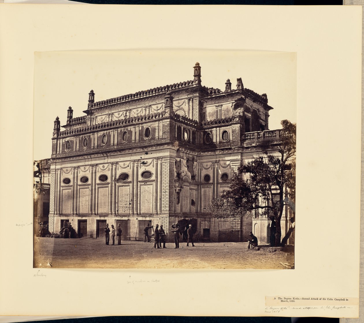 [Die Begum Kotie] von Felice Beato: Kunstdruck kaufen