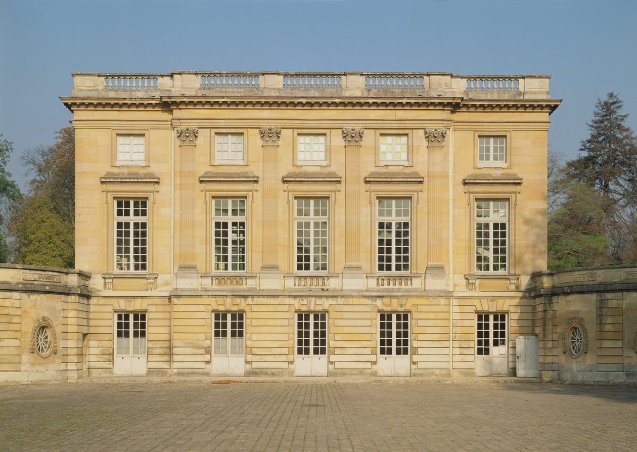 Ansicht der Hofseite des Petit Trianon, erbaut 1762-64