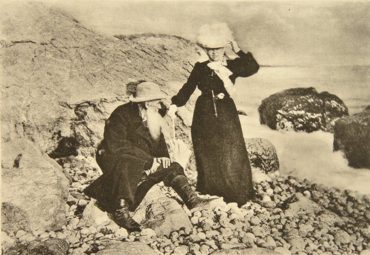 Der russische Autor Leo Tolstoi und seine Frau Sophia am Schwarzen Meer ...